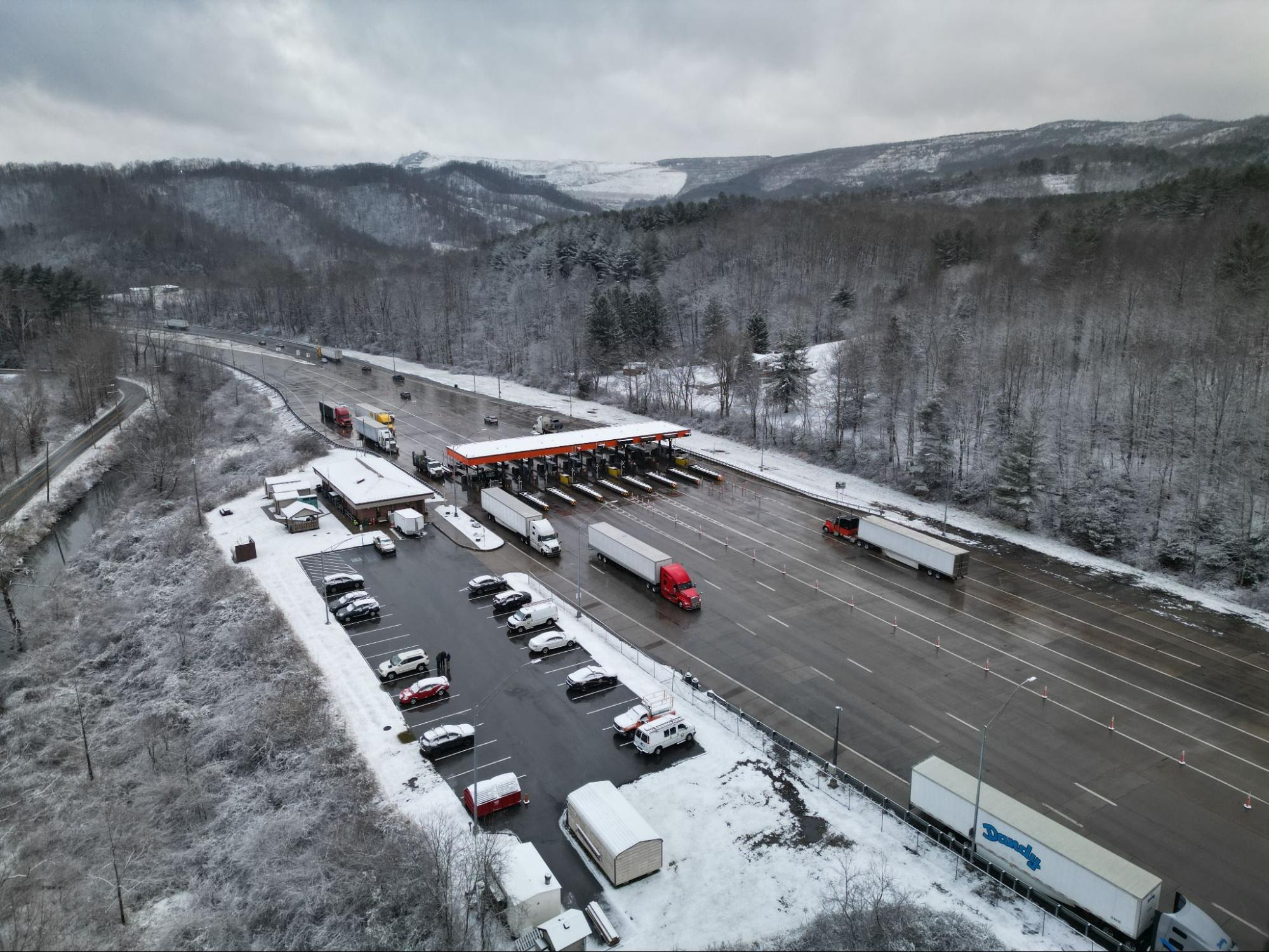 WVDOH crews actively treating roads during winter weather event WVDOH crews actively treating roads during winter weather event